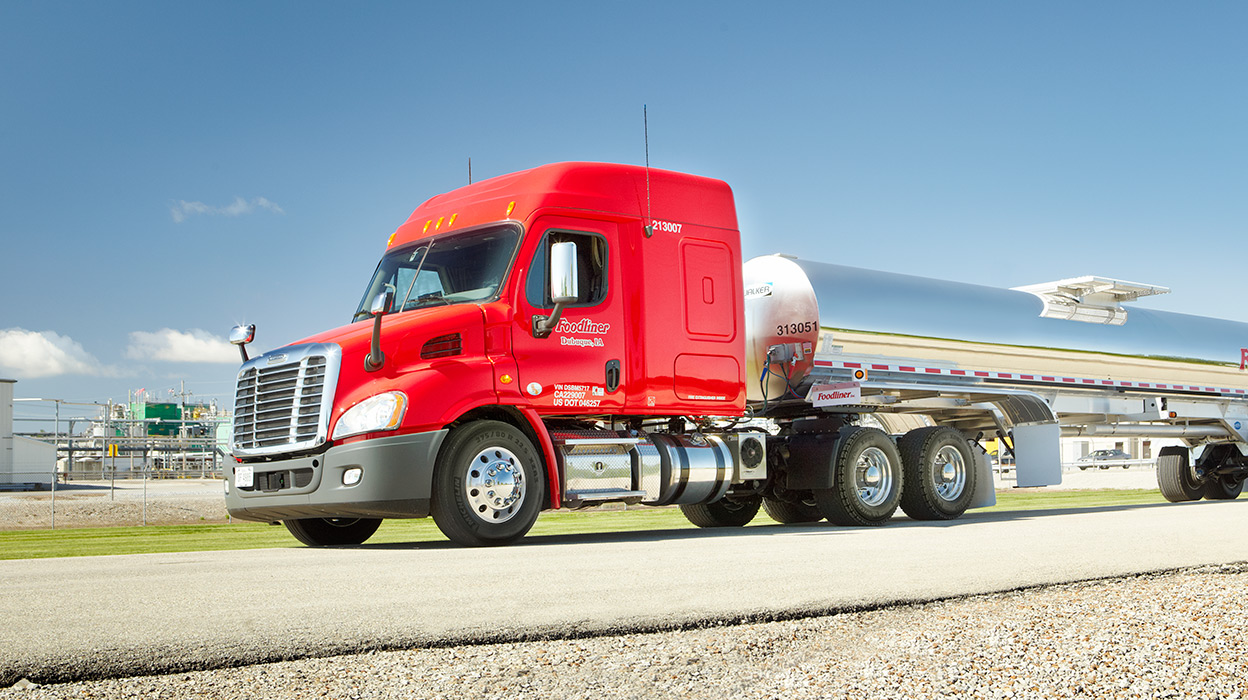 foodliner-about-us-truck-2 - Foodliner